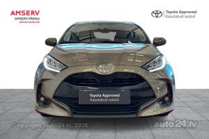 Smilšu krāsa Toyota Yaris 2024 Pērnava, ar dzinēja tilpumu 1.50 L un nobraukumu 26 tūkst. km par 21490 €, foto 5 vietnē AUTOMOTO.COM.LV