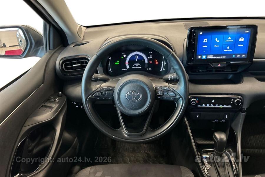 Smilšu krāsa Toyota Yaris 2024 Pērnava, ar dzinēja tilpumu 1.50 L un nobraukumu 26 tūkst. km par 21490 €, foto 10 vietnē AUTOMOTO.COM.LV