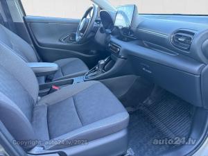 Beige Toyota Yaris 2024 in Paide, with an engine capacity of 1.50 L and mileage of 31 thousand km for 21490 €, photo 7 on AUTOMOTO.COM.LV