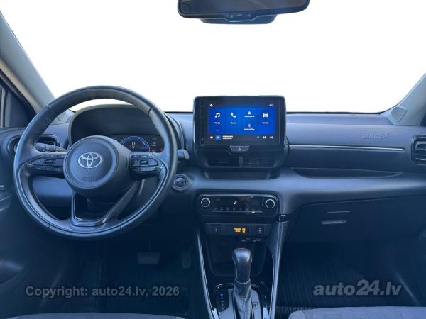 Beige Toyota Yaris 2024 in Paide, with an engine capacity of 1.50 L and mileage of 31 thousand km for 21490 €, photo 8 on AUTOMOTO.COM.LV