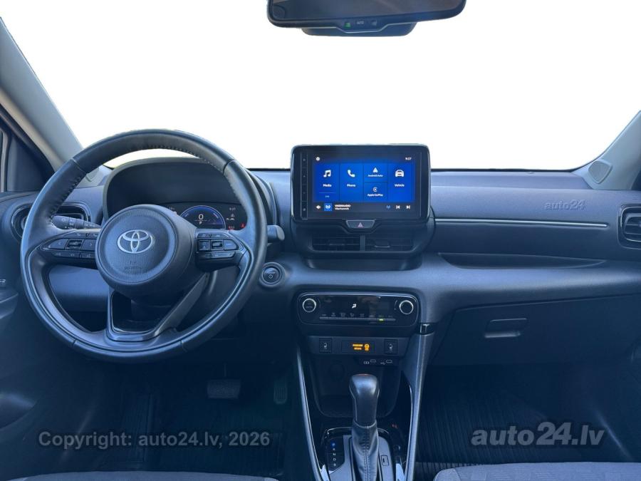 Beige Toyota Yaris 2024 in Paide, with an engine capacity of 1.50 L and mileage of 31 thousand km for 21490 €, photo 9 on AUTOMOTO.COM.LV