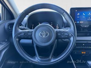 Beige Toyota Yaris 2024 in Paide, with an engine capacity of 1.50 L and mileage of 31 thousand km for 21490 €, photo 13 on AUTOMOTO.COM.LV