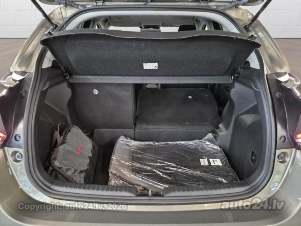 Smilšu krāsa Toyota Yaris 2024 Tallina, ar dzinēja tilpumu 1.50 L un nobraukumu 35 tūkst. km par 21490 €, foto 11 vietnē AUTOMOTO.COM.LV