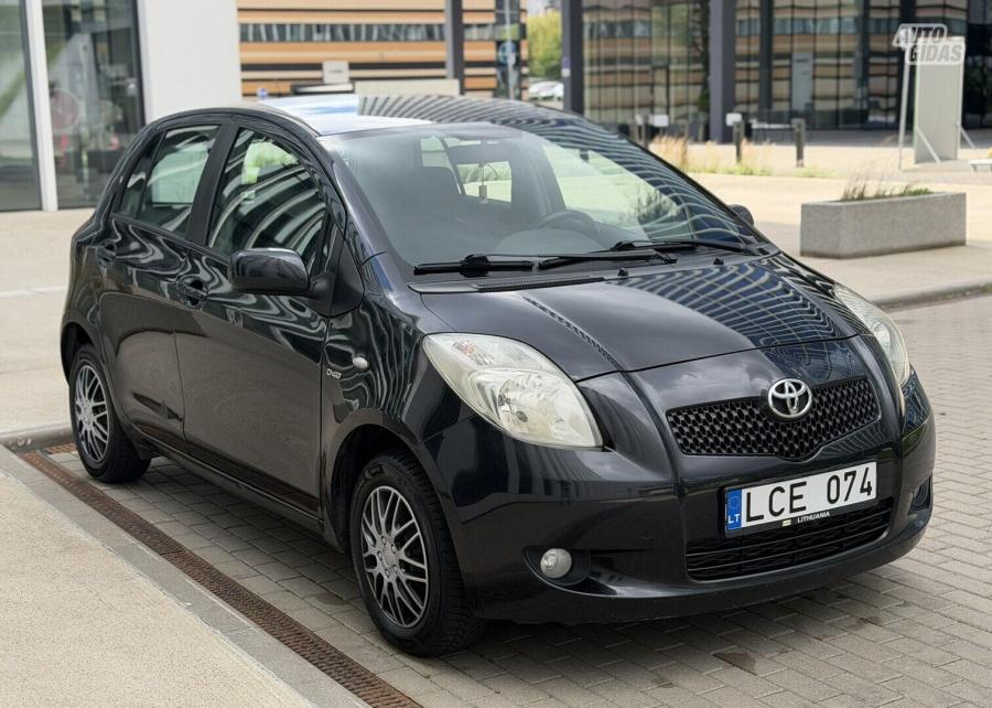 Melns Toyota Yaris 2008 Viļņa, ar dzinēja tilpumu 1.40 L un nobraukumu 208 tūkst. km par 1750 €, foto 7 vietnē AUTOMOTO.COM.LV