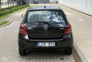 Melns Toyota Yaris 2008 Viļņa, ar dzinēja tilpumu 1.40 L un nobraukumu 208 tūkst. km par 1750 €, foto 5 vietnē AUTOMOTO.COM.LV