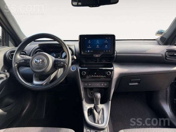 Melns Toyota Yaris 2022 Rīga, ar dzinēja tilpumu 1.50 L un nobraukumu 105 tūkst. km par 21700 €, foto 8 vietnē AUTOMOTO.COM.LV
