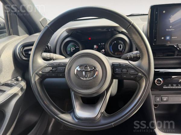 Melns Toyota Yaris 2022 Rīga, ar dzinēja tilpumu 1.50 L un nobraukumu 105 tūkst. km par 21700 €, foto 9 vietnē AUTOMOTO.COM.LV