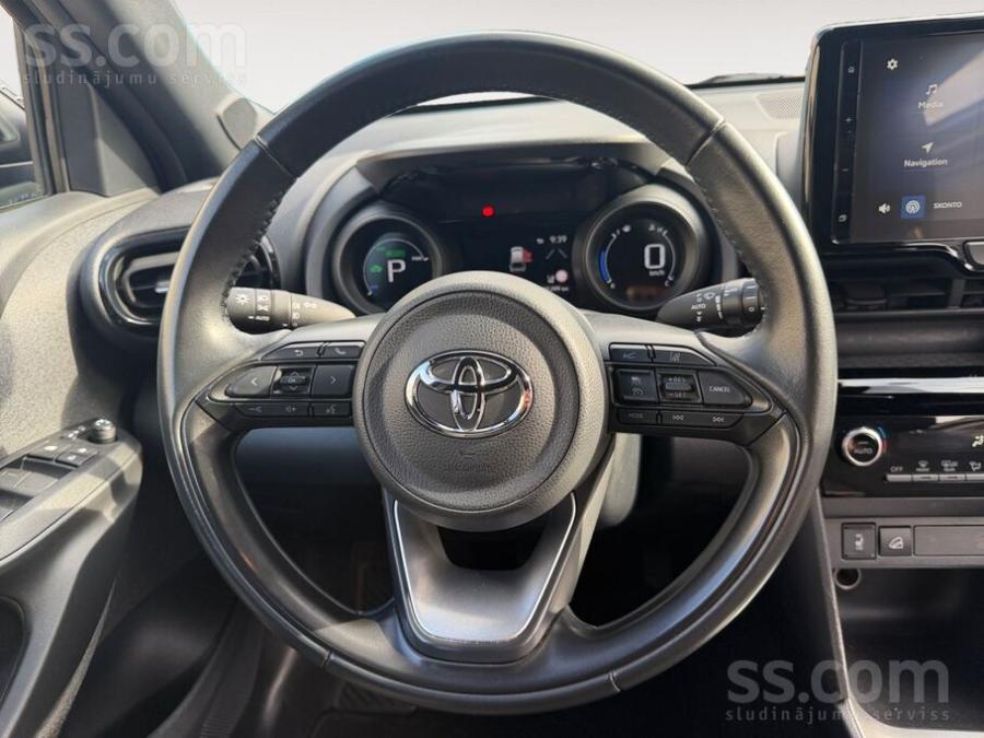 Melns Toyota Yaris 2022 Rīga, ar dzinēja tilpumu 1.50 L un nobraukumu 105 tūkst. km par 21700 €, foto 10 vietnē AUTOMOTO.COM.LV