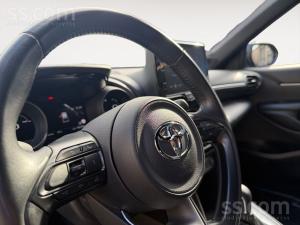 Melns Toyota Yaris 2022 Rīga, ar dzinēja tilpumu 1.50 L un nobraukumu 105 tūkst. km par 21700 €, foto 13 vietnē AUTOMOTO.COM.LV