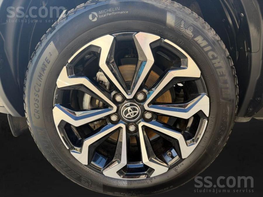 Melns Toyota Yaris 2022 Rīga, ar dzinēja tilpumu 1.50 L un nobraukumu 105 tūkst. km par 21700 €, foto 16 vietnē AUTOMOTO.COM.LV