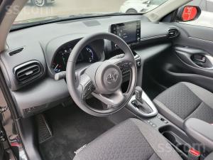 Melns Toyota Yaris 2023 Rīga, ar dzinēja tilpumu 1.50 L un nobraukumu 40 tūkst. km par 22500 €, foto 6 vietnē AUTOMOTO.COM.LV