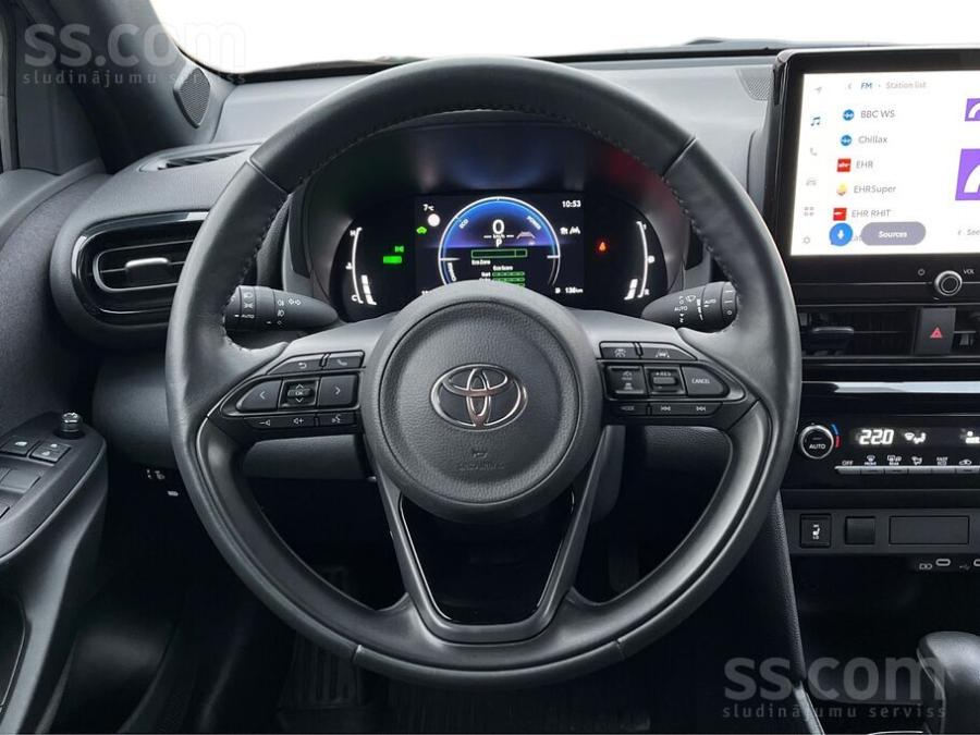 Melns Toyota Yaris 2025 Rīga, ar dzinēja tilpumu 1.50 L un nobraukumu 19 tūkst. km par 23990 €, foto 13 vietnē AUTOMOTO.COM.LV