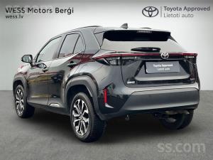 Melns Toyota Yaris 2025 Rīga, ar dzinēja tilpumu 1.50 L un nobraukumu 19 tūkst. km par 23990 €, foto 22 vietnē AUTOMOTO.COM.LV