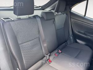 Melns Toyota Yaris 2025 Rīga, ar dzinēja tilpumu 1.50 L un nobraukumu 30 tūkst. km par 23500 €, foto 8 vietnē AUTOMOTO.COM.LV