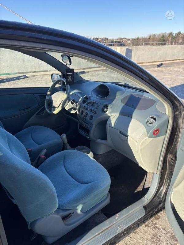 Melns Toyota Yaris 1999 Viļņa, ar dzinēja tilpumu 1.00 L un nobraukumu 279 tūkst. km par 950 €, foto 10 vietnē AUTOMOTO.COM.LV