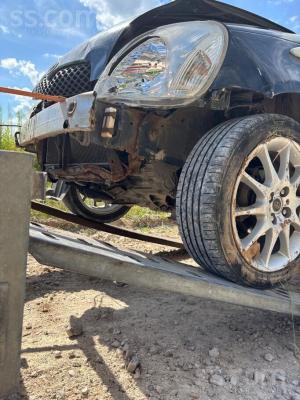 Black Toyota Yaris 2003 in Riga, with an engine capacity of 1.40 L and mileage of 360 thousand km for 350 €, photo 6 on AUTOMOTO.COM.LV