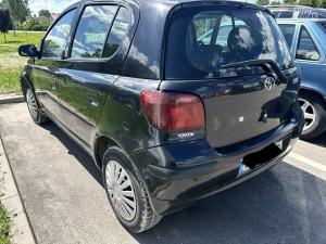 Black Toyota Yaris 2005 in Vilnius, with an engine capacity of 1.00 L and mileage of 164 thousand km for 399 €, photo  on AUTOMOTO.COM.LV