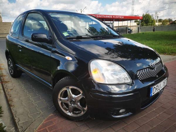 Melns Toyota Yaris 2005 Viļņa, ar dzinēja tilpumu 1.30 L un nobraukumu 126 tūkst. km par 2450 €, foto 8 vietnē AUTOMOTO.COM.LV