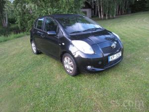 Black Toyota Yaris 2006 in Ogre, with an engine capacity of 1.40 L and mileage of 177 thousand km for 1550 €, photo  on AUTOMOTO.COM.LV