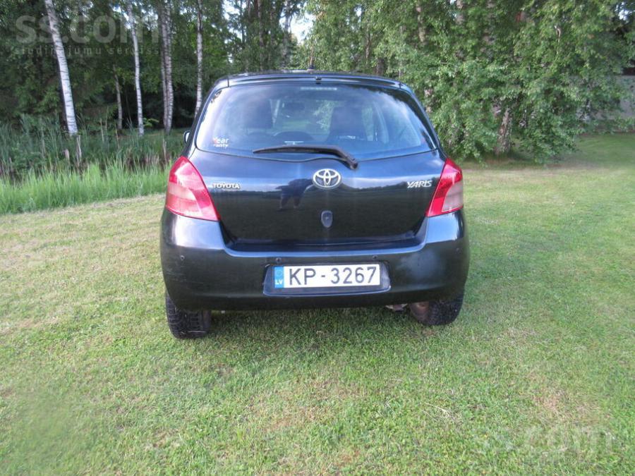 Melns Toyota Yaris 2006 Ogre, ar dzinēja tilpumu 1.40 L un nobraukumu 177 tūkst. km par 1550 €, foto 7 vietnē AUTOMOTO.COM.LV