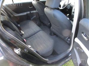 Melns Toyota Yaris 2006 Ogre, ar dzinēja tilpumu 1.40 L un nobraukumu 177 tūkst. km par 1550 €, foto 13 vietnē AUTOMOTO.COM.LV