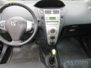 Melns Toyota Yaris 2006 Ogre, ar dzinēja tilpumu 1.40 L un nobraukumu 177 tūkst. km par 1550 €, foto 14 vietnē AUTOMOTO.COM.LV