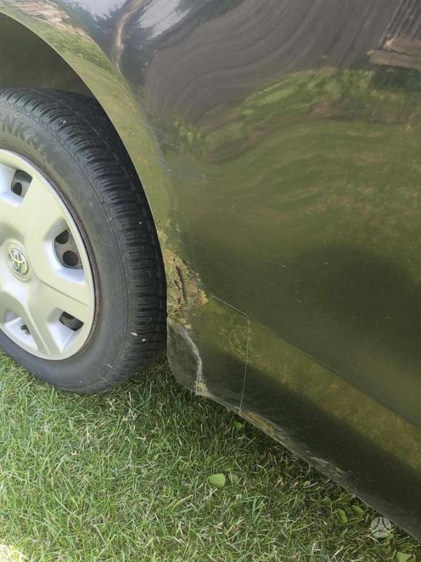 Melns Toyota Yaris 2006 Radviliškis, ar dzinēja tilpumu 1.00 L un nobraukumu 153 tūkst. km par 900 €, foto 10 vietnē AUTOMOTO.COM.LV