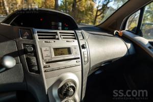 Melns Toyota Yaris 2006 Rīga, ar dzinēja tilpumu 1.40 L un nobraukumu 285 tūkst. km par 1500 €, foto 18 vietnē AUTOMOTO.COM.LV