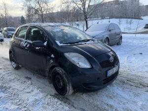 Black Toyota Yaris 2007 in Vilnius, with an engine capacity of 1.40 L and mileage of 269 thousand km for 700 €, photo 2 on AUTOMOTO.COM.LV