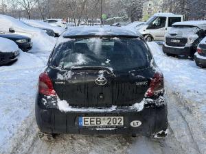 Black Toyota Yaris 2007 in Vilnius, with an engine capacity of 1.40 L and mileage of 269 thousand km for 700 €, photo 4 on AUTOMOTO.COM.LV