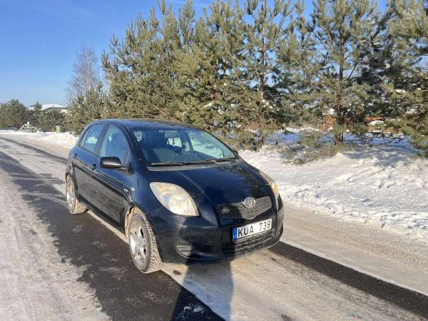 Melns Toyota Yaris 2007 Viļņa, ar dzinēja tilpumu 1.36 L un nobraukumu 330 tūkst. km par 1650 €, foto 6 vietnē AUTOMOTO.COM.LV