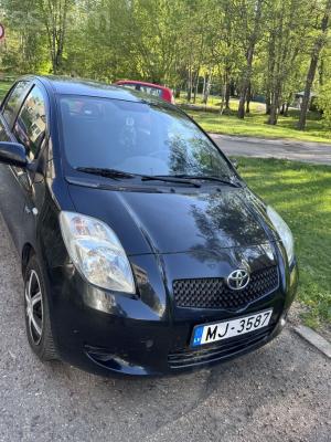 Black Toyota Yaris 2007 in Jurmala, with an engine capacity of 1.40 L and mileage of 238 thousand km for 1800 €, photo  on AUTOMOTO.COM.LV