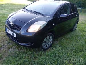 Melns Toyota Yaris 2007 Dobele, ar dzinēja tilpumu 1.40 L un nobraukumu 310 tūkst. km par 1480 €, foto 3 vietnē AUTOMOTO.COM.LV