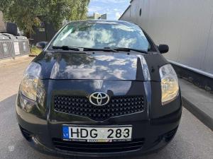 Melns Toyota Yaris 2007 Viļņa, ar dzinēja tilpumu 1.39 L un nobraukumu 275 tūkst. km par 1800 €, foto 4 vietnē AUTOMOTO.COM.LV