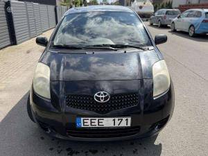 Melns Toyota Yaris 2007 Kauņa, ar dzinēja tilpumu 1.36 L un nobraukumu 265 tūkst. km par 1250 €, foto 4 vietnē AUTOMOTO.COM.LV