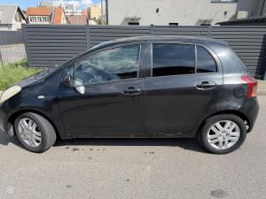 Melns Toyota Yaris 2007 Kauņa, ar dzinēja tilpumu 1.36 L un nobraukumu 265 tūkst. km par 1250 €, foto 11 vietnē AUTOMOTO.COM.LV