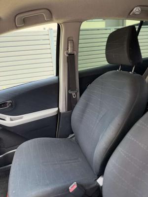 Melns Toyota Yaris 2007 Kauņa, ar dzinēja tilpumu 1.36 L un nobraukumu 265 tūkst. km par 1250 €, foto 15 vietnē AUTOMOTO.COM.LV