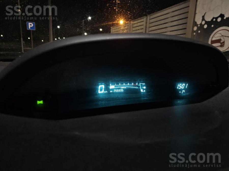 Черный Тойота Ярис 2008 в Прейли, объемом двигателя 1.40 л и пробегом 267 тыс. км за 42500 €, фото 7 на AUTOMOTO.COM.LV