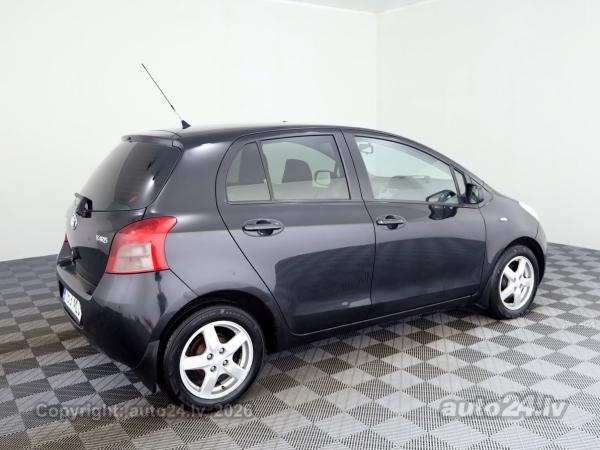 Black Toyota Yaris 2008 in Tallinn, with an engine capacity of 1.30 L and mileage of 239 thousand km for 2499 €, photo 3 on AUTOMOTO.COM.LV