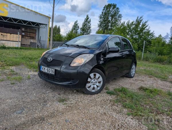 Melns Toyota Yaris 2008 Madona, ar dzinēja tilpumu 1.30 L un nobraukumu 266 tūkst. km par 1500 €, foto 4 vietnē AUTOMOTO.COM.LV