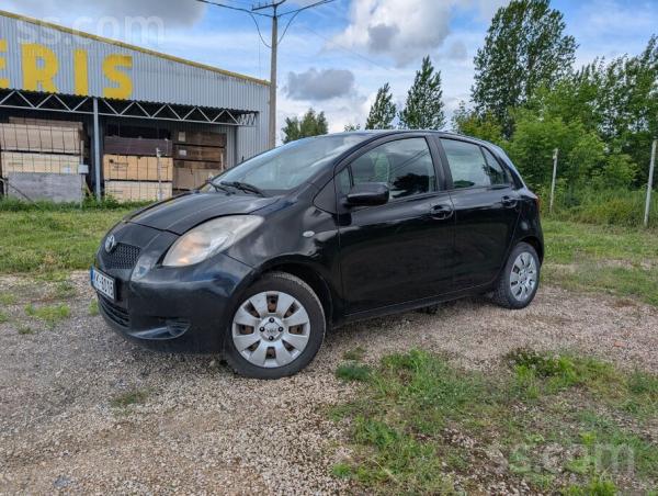 Melns Toyota Yaris 2008 Madona, ar dzinēja tilpumu 1.30 L un nobraukumu 266 tūkst. km par 1500 €, foto 5 vietnē AUTOMOTO.COM.LV