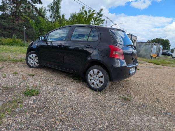 Melns Toyota Yaris 2008 Madona, ar dzinēja tilpumu 1.30 L un nobraukumu 266 tūkst. km par 1500 €, foto 9 vietnē AUTOMOTO.COM.LV
