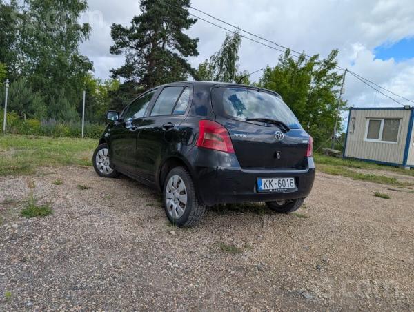 Melns Toyota Yaris 2008 Madona, ar dzinēja tilpumu 1.30 L un nobraukumu 266 tūkst. km par 1500 €, foto 10 vietnē AUTOMOTO.COM.LV