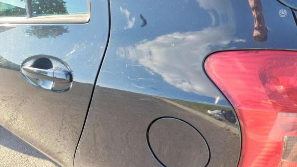 Melns Toyota Yaris 2008 Kauņa, ar dzinēja tilpumu 1.00 L un nobraukumu 190 tūkst. km par 2050 €, foto 9 vietnē AUTOMOTO.COM.LV