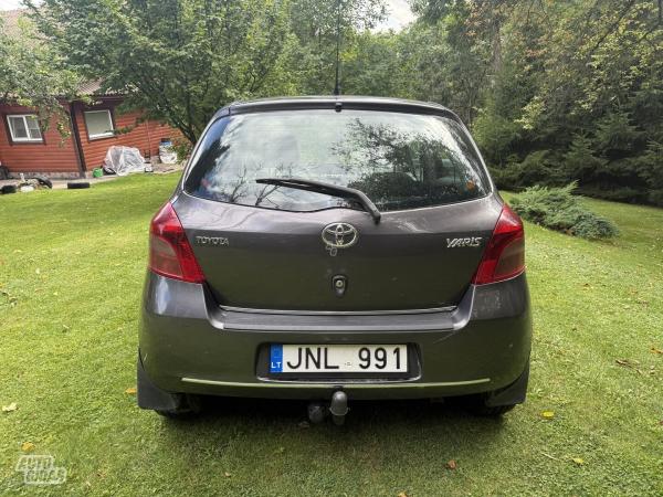 Black Toyota Yaris 2008 in Trakai, with an engine capacity of 1.40 L and mileage of 269 thousand km for 1790 €, photo 10 on AUTOMOTO.COM.LV