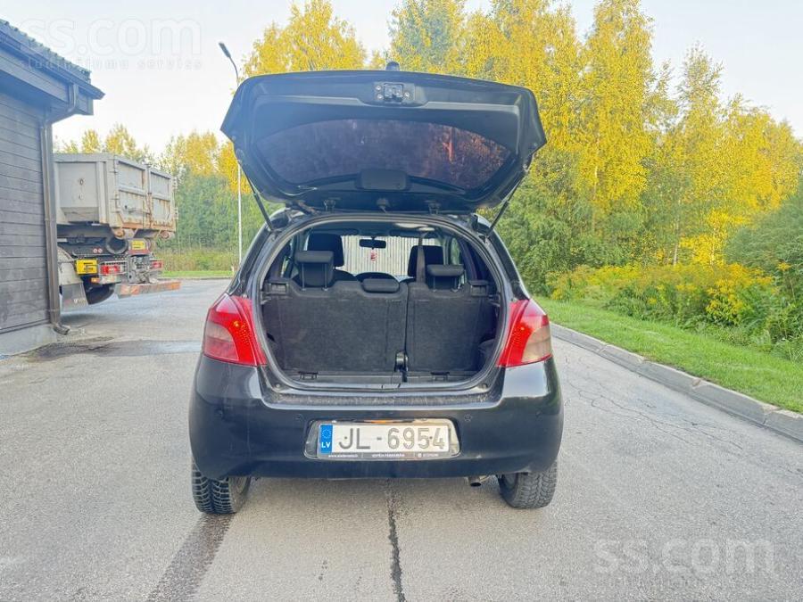 Melns Toyota Yaris 2008 Rīga, ar dzinēja tilpumu 1.40 L un nobraukumu 334 tūkst. km par 1500 €, foto 11 vietnē AUTOMOTO.COM.LV