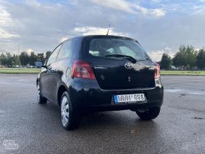 Melns Toyota Yaris 2008 Kauņa, ar dzinēja tilpumu 1.30 L un nobraukumu 212 tūkst. km par 1850 €, foto 4 vietnē AUTOMOTO.COM.LV