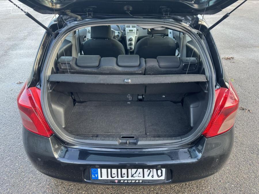 Melns Toyota Yaris 2008 Kauņa, ar dzinēja tilpumu 1.30 L un nobraukumu 212 tūkst. km par 1850 €, foto 8 vietnē AUTOMOTO.COM.LV