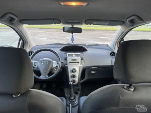 Melns Toyota Yaris 2008 Kauņa, ar dzinēja tilpumu 1.30 L un nobraukumu 212 tūkst. km par 1850 €, foto 11 vietnē AUTOMOTO.COM.LV