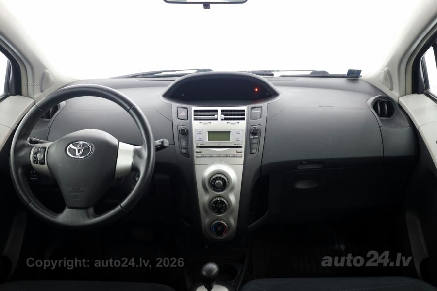 Black Toyota Yaris 2008 in Tallinn, with an engine capacity of 1.30 L and mileage of 152 thousand km for 1999 €, photo 6 on AUTOMOTO.COM.LV